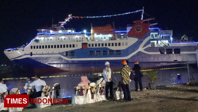 Karya Anak Negeri, KMP Drajat Paciran Layani Penyeberangan Lamongan ...