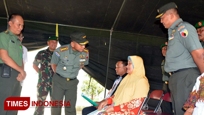Korem 083 Baladhika Jaya Gelar Operasi Katarak Gratis - TIMES Indonesia