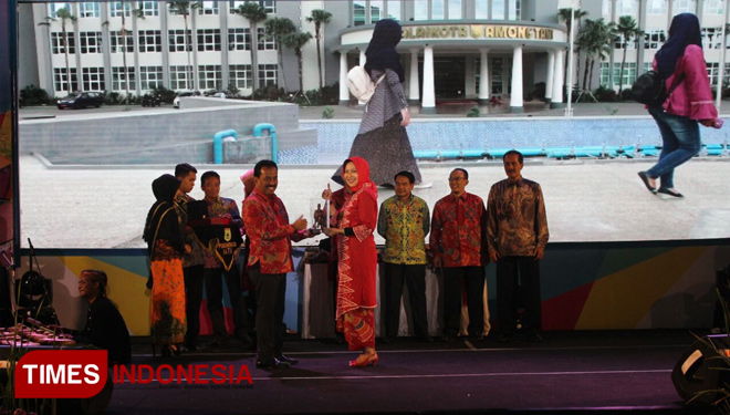 Tari Sintren Topeng Tayub 'Menutup' Wellcome Dinner - TIMES Indonesia