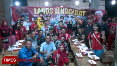 Persewangi Banyuwangi dan Laros Jenggirat Deklarasi Dukung Khofifah-Emil - TIMES Indonesia