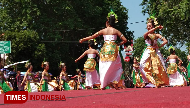 Pawai Budaya Buka Gelaran Semipro 2018 - TIMES Indonesia