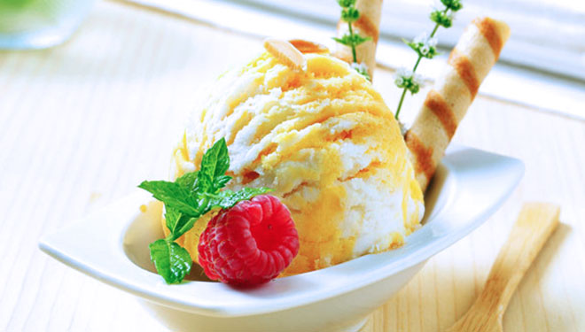 Jawab Tantangan Zaman, Seno Bikin Es Krim Jamu - TIMES Indonesia