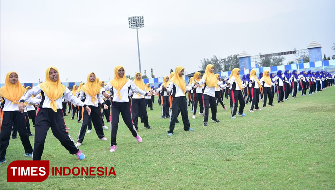 Senam Massal Meraih Bintang, Porkab VII Lamongan Usung Spirit Asian ...
