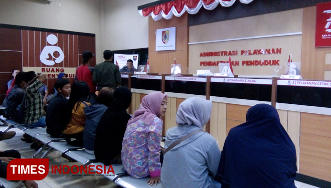 Empat Ruangan di Kantor Dispendukcapil Jember Disegel - TIMES Indonesia