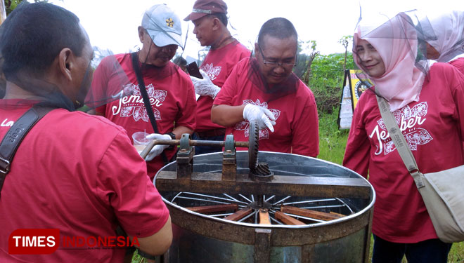 Petualangan Tawon, Wisata Lebah Pegunungan di Kota Wisata Batu - TIMES ...
