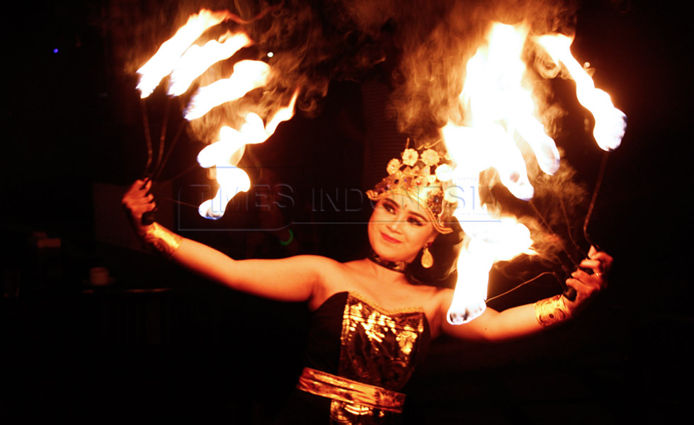 Pesona Kecak Fire Dance Ubud Hotel & Cottages - TIMES Indonesia