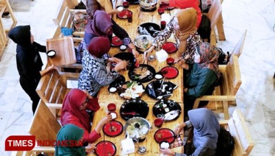 Savor Salubrious Japanese Food at Warung Apung Rahmawati Mojokerto ...