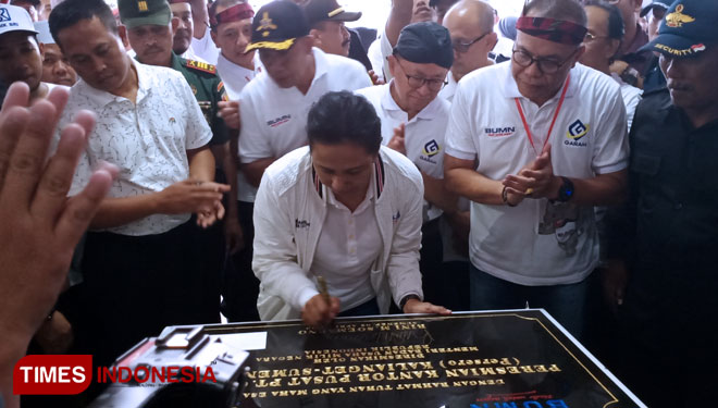 Menteri BUMN RI Resmikan Kantor Pusat dan Logo Baru PT GARAM - TIMES ...