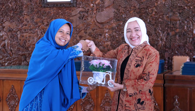 Purnawiyata Murid SD Muhammadiyah 2 Bojonegoro, Bupati: Terus Semangat ...