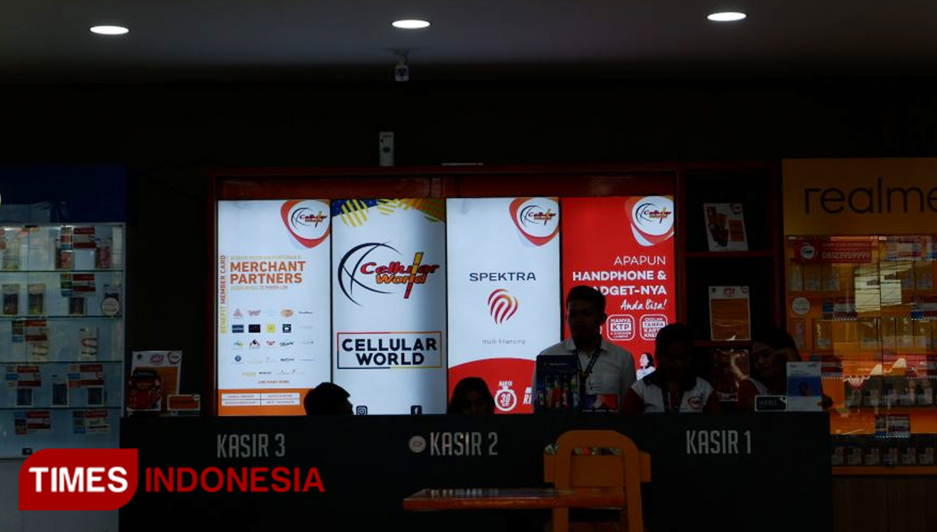 Cellular World Bali Siapkan Hadiah Motor Buat Pembeli Samsung - TIMES ...