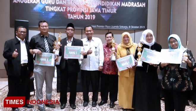 Enam Guru di Mojokerto Raih Anugerah Guru dan Tenaga Kependidikan Madrasah Se-Jatim - TIMES ...