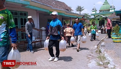 Warga Giripurno Rintis Sungai Wisata, Parit Berair Jernih Diisi Ikan ...