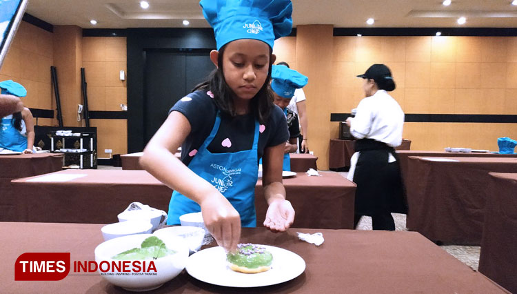 Junior Chef Aston Denpasar Hotel Bali, Kenalkan Asyiknya Dunia Memasak - TIMES Indonesia