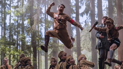 Awal 2020, Saksikan Adolf Hitler yang Konyol dalam “Jojo Rabbit ...