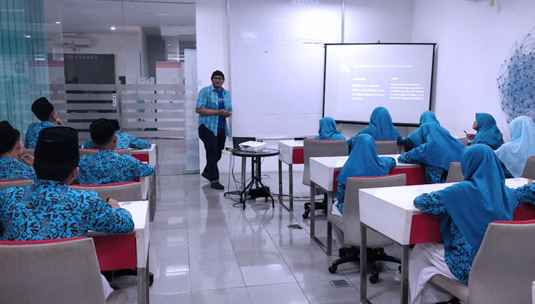 MA Plus Al-Hadi Memodernisasi Diri di Era Digital - TIMES Indonesia