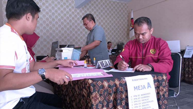 Hari Pertama Kpu Kabupaten Blitar Terima Belasan Pendaftar Ppk Pilbub
