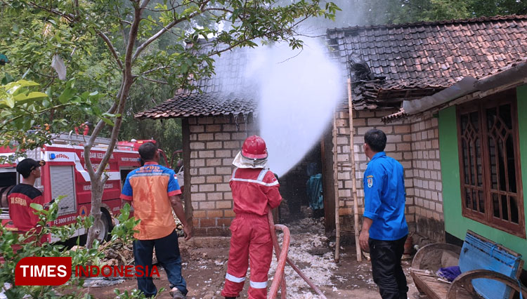 Api Tungku Hanguskan Rumah Warga di Tuban - TIMES Indonesia