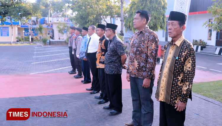 Membantu Tugas Kepolisian, Empat Warga Tuban Dapat Penghargaan - TIMES ...