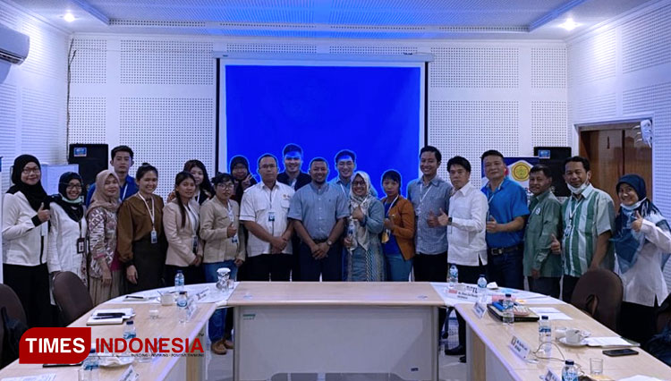 Peserta Pelatihan Asean di BBPP Batu, Belajar Teknis Pemerahan Susu ... Peserta Pelatihan Asean di BBPP Batu, Belajar Teknis Pemerahan Susu ...