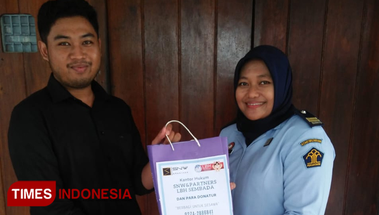 LBH Sembada Bantu APD Tim Medis Rumah Sakit di Yogyakarta - TIMES Indonesia