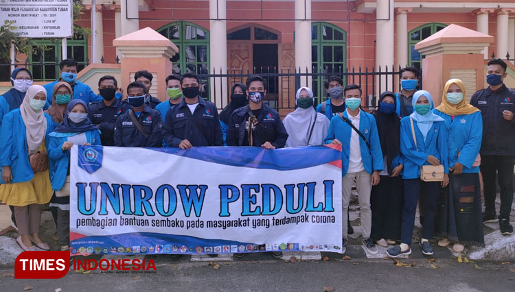 Unirow Peduli Bagikan Ratusan Sembako kepada Masyarakat Tuban - TIMES ... Unirow Peduli Bagikan Ratusan Sembako kepada Masyarakat Tuban - TIMES ...