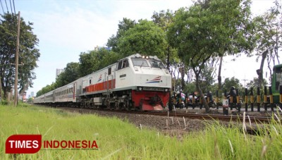 Dioperasikan Mulai Besok, Ini Rincian Kereta Api Luar Biasa PT KAI ...