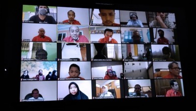 Telkomsel Beri Akses CloudX Conference kepada 21 Sekolah di Kalimantan ...