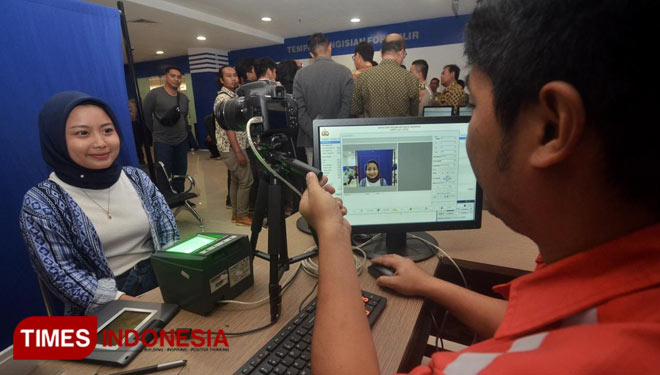 Warga Surabaya Tak Wajib Perpanjang SIM Selama PSBB Berlaku - TIMES ...