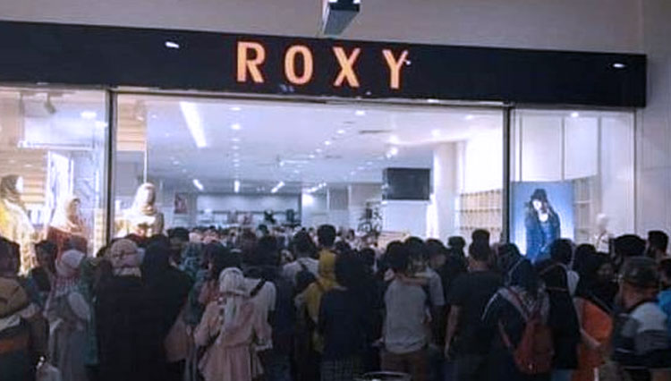 Viral, Video dan Foto Roxy Square Jember Diserbu Pengunjung Jelang ...