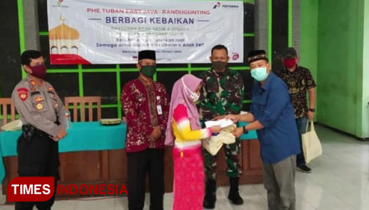 PHE Tuban East Jawa Randugunting Berbagi dengan Fakir Miskin - TIMES ...