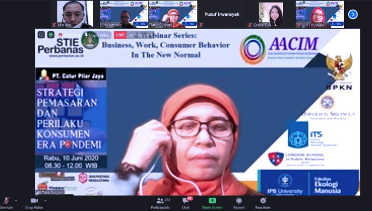 STIE Perbanas Surabaya Ajak Konsumen Bijak Dalam Berbelanja di Era New ...