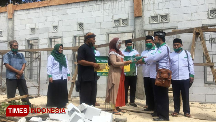 NU Care Lazisnu Kabupaten Malang Salurkan Donasi kepada TK Tunas ... NU Care Lazisnu Kabupaten Malang Salurkan Donasi kepada TK Tunas ...