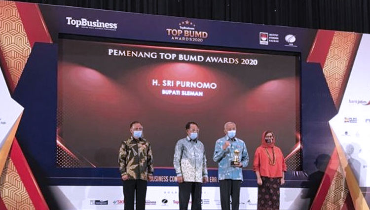 Sri Purnomo Raih Penghargaan Top Pembina BUMD Awards 2020 - TIMES Indonesia