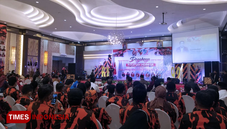 Gubernur Abdul Gani Kasuba Kukuhkan Delapan MPC Pemuda Pancasila se ... Gubernur Abdul Gani Kasuba Kukuhkan Delapan MPC Pemuda Pancasila se ...
