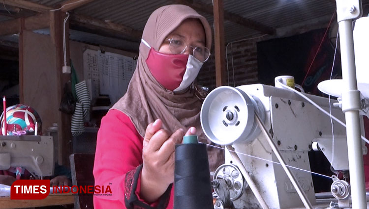 Cerita Katarina, UMKM Produksi Masker yang Survive Ditengah Pandemi - TIMES Indonesia