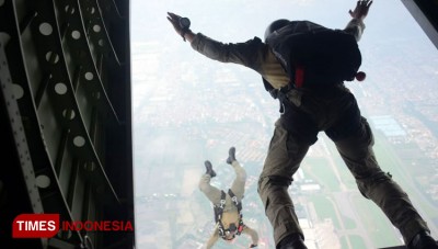 Asah Profesionalisme, Prajurit Yontaifib 2 Marinir Latihan Terjun Free ...