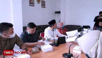 Pengajuan Raperda Penyertaan Modal PDAM Pacitan Terancam Gagal - TIMES ...