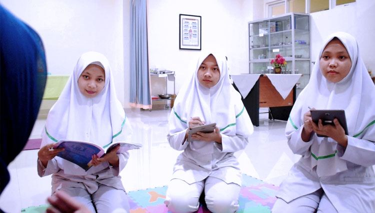 Prodi D3 Kebidanan Unusa Raih Akreditasi A - TIMES Indonesia Prodi D3 Kebidanan Unusa Raih Akreditasi A - TIMES Indonesia