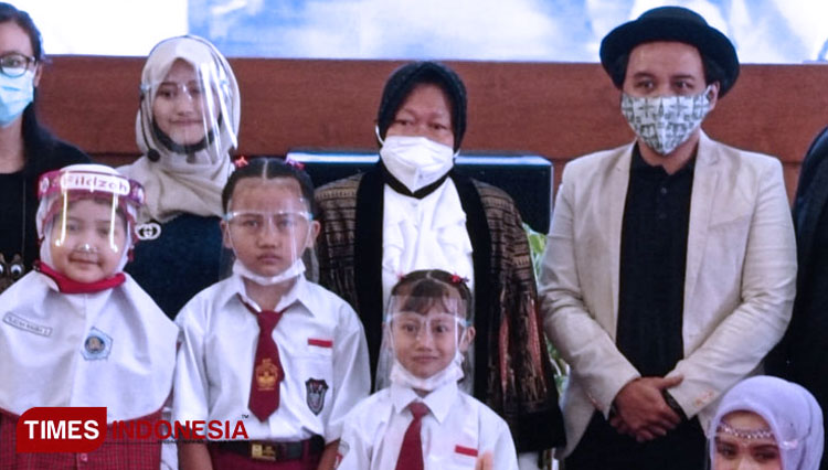 Jadi Mensos RI, Risma Diminta Jokowi Bolak-Balik Surabaya Jakarta - TIMES Indonesia