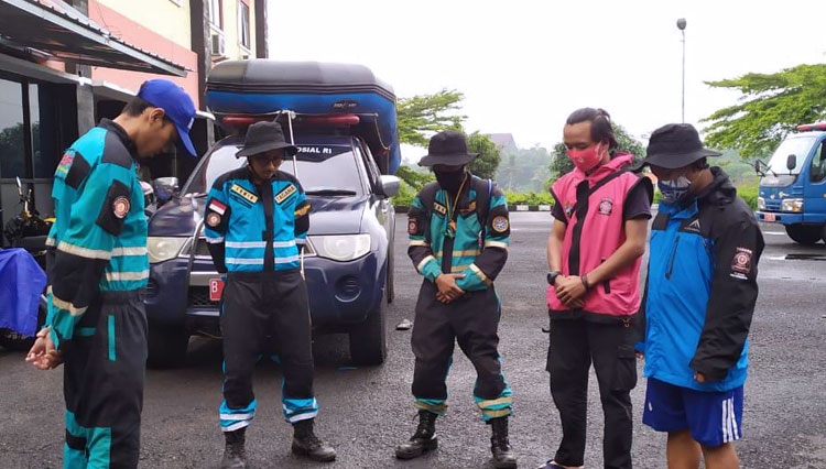 Sambut Tahun Baru 2021, TAGANA Kabupaten Tasikmalaya Tetap Siap Siaga ...