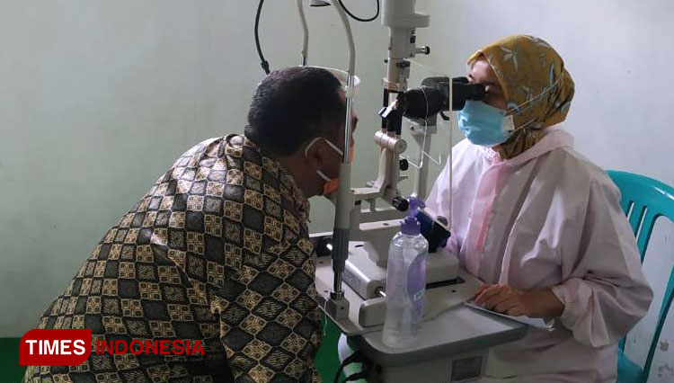 NU Cluring Beri Pelayanan Pemeriksaan Mata Gratis untuk Masyarakat ...