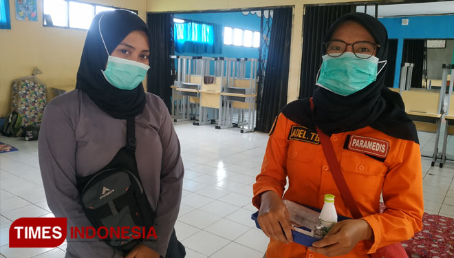 Relawan Kesehatan Bersiaga di Posko Bencana Longsor Sumedang 24 Jam ...