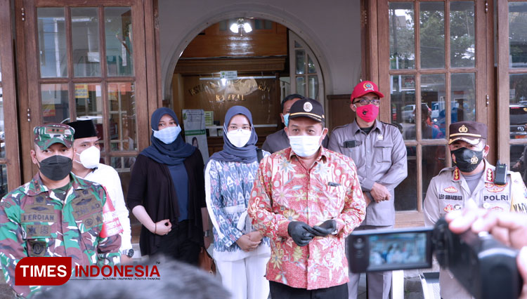 Dandim 0833 Kota Malang Apresiasi Layanan Swab Antigen RSIA Malang ... Dandim 0833 Kota Malang Apresiasi Layanan Swab Antigen RSIA Malang ...