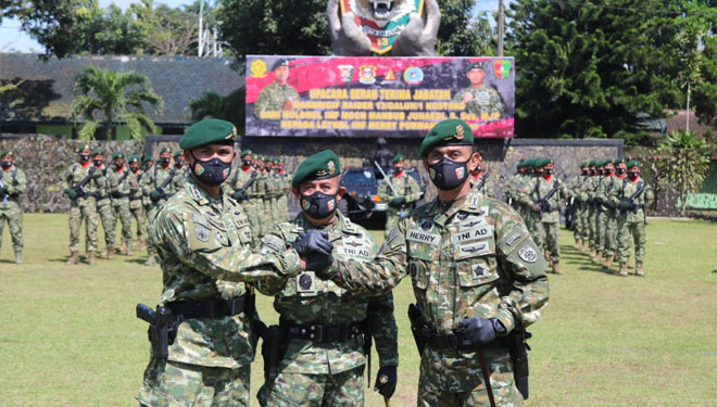 Tongkat Komando Komandan Brigif Raider 13/1 Tasikmalaya Berpindah ...