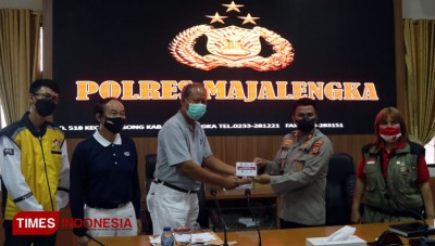 Buddha Tzu Chi dan Polres Majalengka Salurkan Paket Sembako kepada Warga - TIMES Indonesia