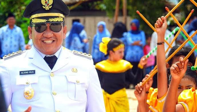 Wali Kota dan Wawali Ternate Dilantik, Bupati Pulau Taliabu Aliong Mus ...