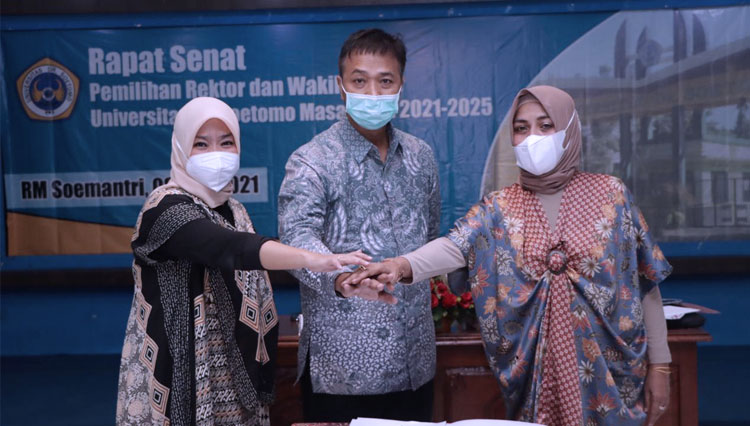 Adik Menkopolhukam Menang Telak di Bursa Pemilihan Rektor Unitomo 2021 ...