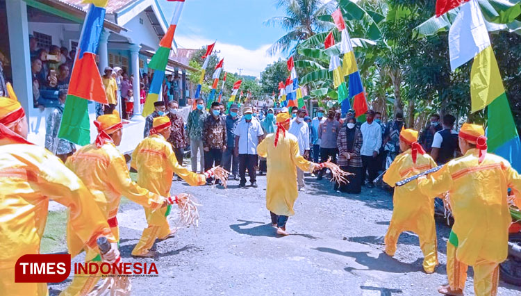 Resmikan Kantor Kas BPRS Saruma Sejahtera di Pulau Makian, Ini Pesan ...