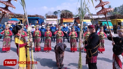 Tradisi Manten Tebu Kembali Digelar saat Buka Giling PT RMI Blitar ...