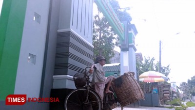 Kisah Perjuangan Kakek di Jombang Menghidupi Keluarga dengan Menjadi ...